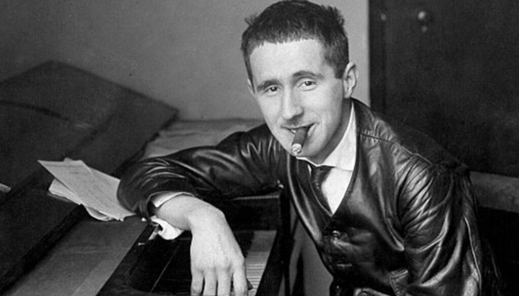 Bertolt Brecht, padre del teatro epico, nasceva il 10 febbraio 1898 - MAM-e